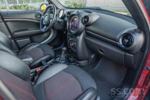 Red MINI Countryman 2016 in Riga, with an engine capacity of 2.00 L and mileage of 266 thousand km for 9650 €, photo 21 on AUTOMOTO.COM.LV