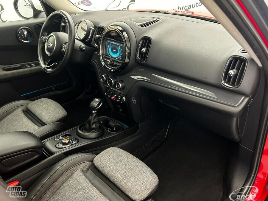 Sarkans MINI Countryman 2017 Avižieniai, ar dzinēja tilpumu 1.50 L un nobraukumu 157 tūkst. km par 10500 €, foto 9 vietnē AUTOMOTO.COM.LV