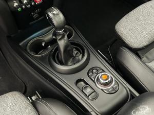 Sarkans MINI Countryman 2017 Avižieniai, ar dzinēja tilpumu 1.50 L un nobraukumu 157 tūkst. km par 10500 €, foto 20 vietnē AUTOMOTO.COM.LV