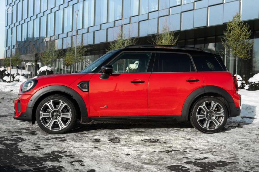 Sarkans MINI Countryman 2021 Viļņa, ar dzinēja tilpumu 2.00 L un nobraukumu 58 tūkst. km par 29400 €, foto 4 vietnē AUTOMOTO.COM.LV