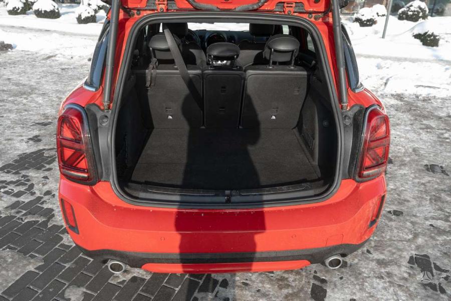 Sarkans MINI Countryman 2021 Viļņa, ar dzinēja tilpumu 2.00 L un nobraukumu 58 tūkst. km par 29400 €, foto 15 vietnē AUTOMOTO.COM.LV