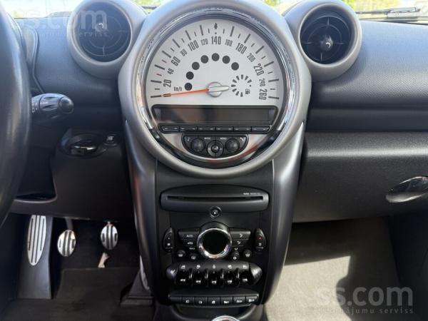 Red MINI Countryman 2010 in Talsi, with an engine capacity of 1.60 L and mileage of 202 thousand km for 5800 €, photo 10 on AUTOMOTO.COM.LV