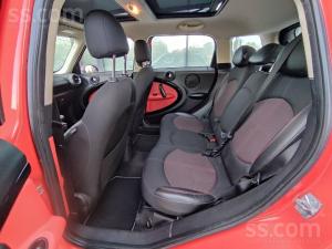 Red MINI Countryman 2012 in Riga, with an engine capacity of 1.60 L and mileage of 217 thousand km for 4650 €, photo 9 on AUTOMOTO.COM.LV