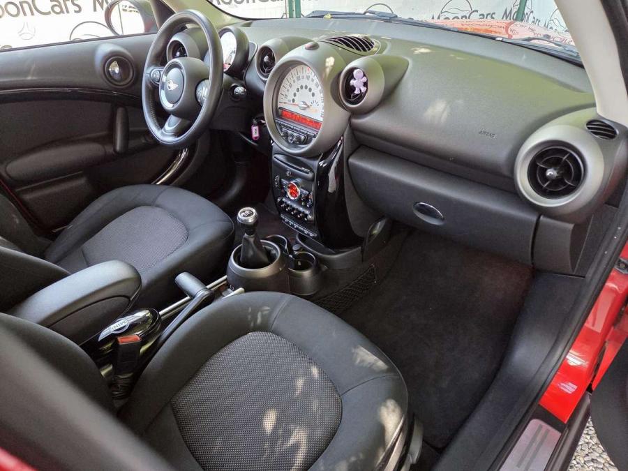 Red MINI Countryman 2012 in Vilnius, with an engine capacity of 1.60 L and mileage of 107 thousand km for 4200 €, photo 18 on AUTOMOTO.COM.LV
