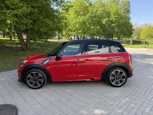 Red MINI Countryman 2014 in Marijampole, with an engine capacity of 2.00 L and mileage of 108 thousand km for 8900 €, photo 3 on AUTOMOTO.COM.LV