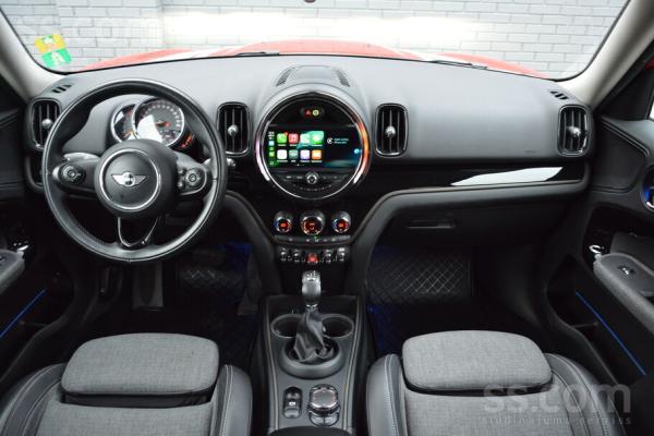 Red MINI Countryman 2018 in Riga, with an engine capacity of 2.00 L and mileage of 230 thousand km for 10900 €, photo 10 on AUTOMOTO.COM.LV