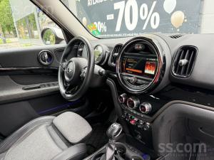 Красный Мини Кантримен 2018 в Рига, объемом двигателя 2.00 л и пробегом 235 тыс. км за 10850 €, фото 11 на AUTOMOTO.COM.LV