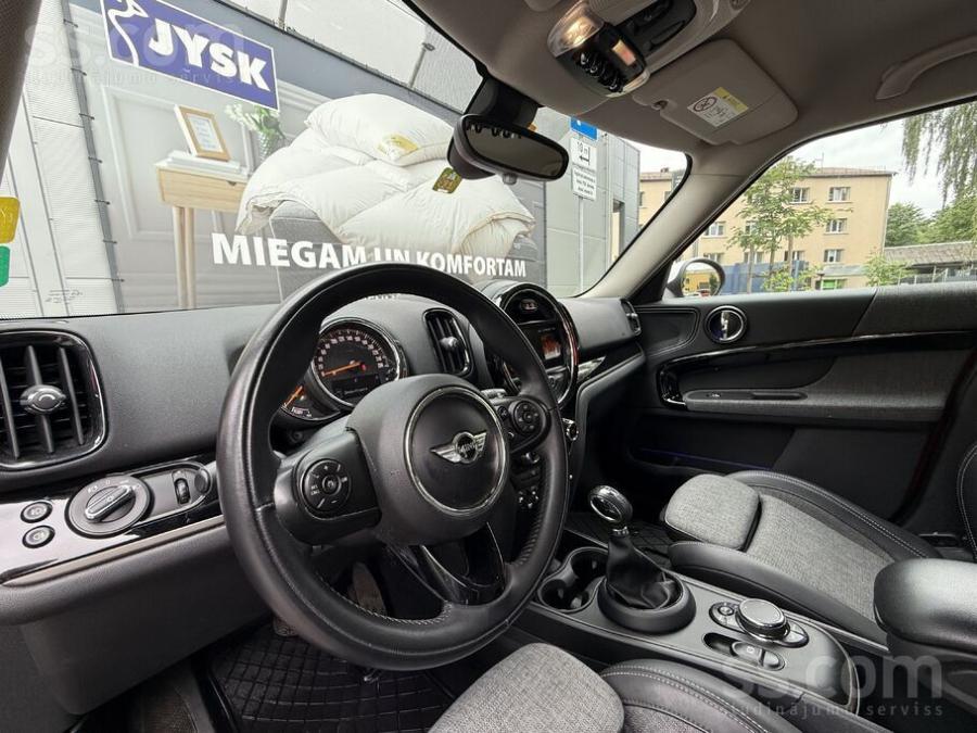 Красный Мини Кантримен 2018 в Рига, объемом двигателя 2.00 л и пробегом 235 тыс. км за 10850 €, фото 12 на AUTOMOTO.COM.LV