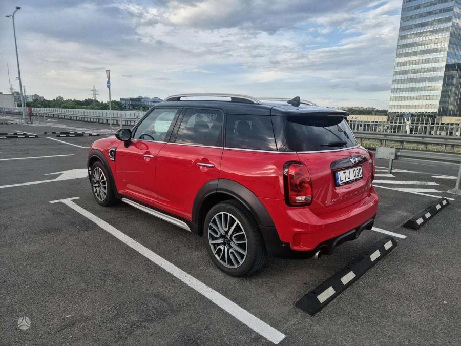 Red MINI Countryman 2018 in Vilnius, with an engine capacity of 2.00 L and mileage of 88 thousand km for 16500 €, photo 1 on AUTOMOTO.COM.LV