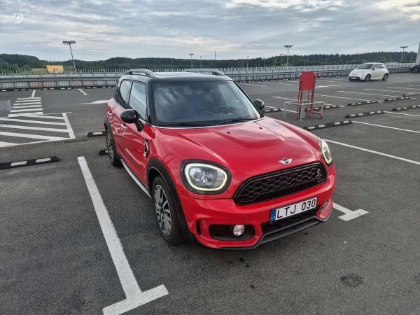 Sarkans MINI Countryman 2018 Viļņa, ar dzinēja tilpumu 2.00 L un nobraukumu 88 tūkst. km par 16500 €, foto 2 vietnē AUTOMOTO.COM.LV