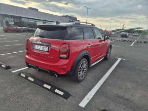 Red MINI Countryman 2018 in Vilnius, with an engine capacity of 2.00 L and mileage of 88 thousand km for 16500 €, photo 6 on AUTOMOTO.COM.LV