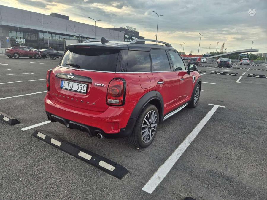 Red MINI Countryman 2018 in Vilnius, with an engine capacity of 2.00 L and mileage of 88 thousand km for 16500 €, photo 6 on AUTOMOTO.COM.LV