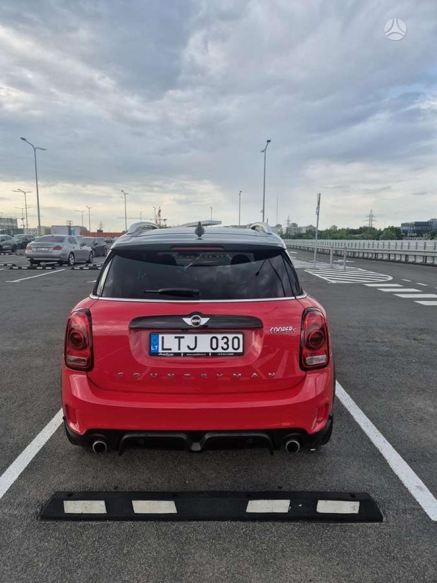 Red MINI Countryman 2018 in Vilnius, with an engine capacity of 2.00 L and mileage of 88 thousand km for 16500 €, photo 7 on AUTOMOTO.COM.LV
