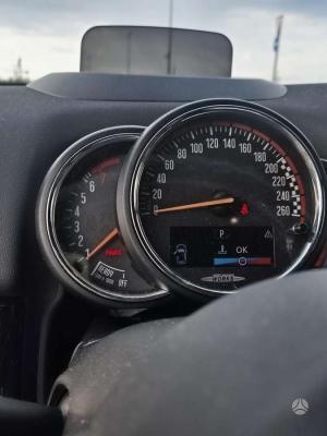 Red MINI Countryman 2018 in Vilnius, with an engine capacity of 2.00 L and mileage of 88 thousand km for 16500 €, photo 20 on AUTOMOTO.COM.LV