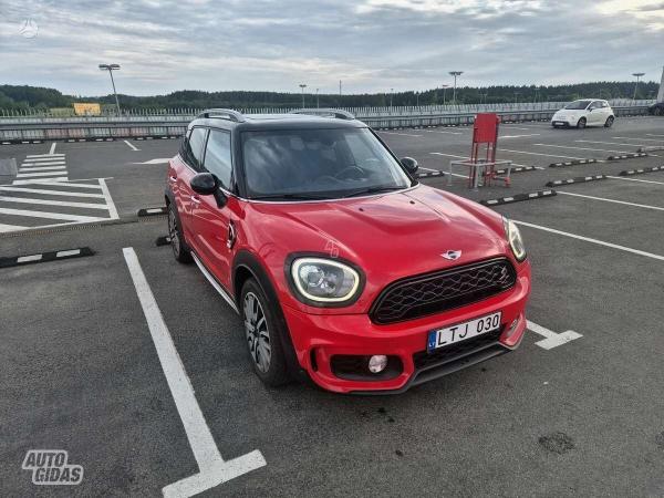 Red MINI Countryman 2018 in Vilnius, with an engine capacity of 2.00 L and mileage of 88 thousand km for 16500 €, photo 1 on AUTOMOTO.COM.LV