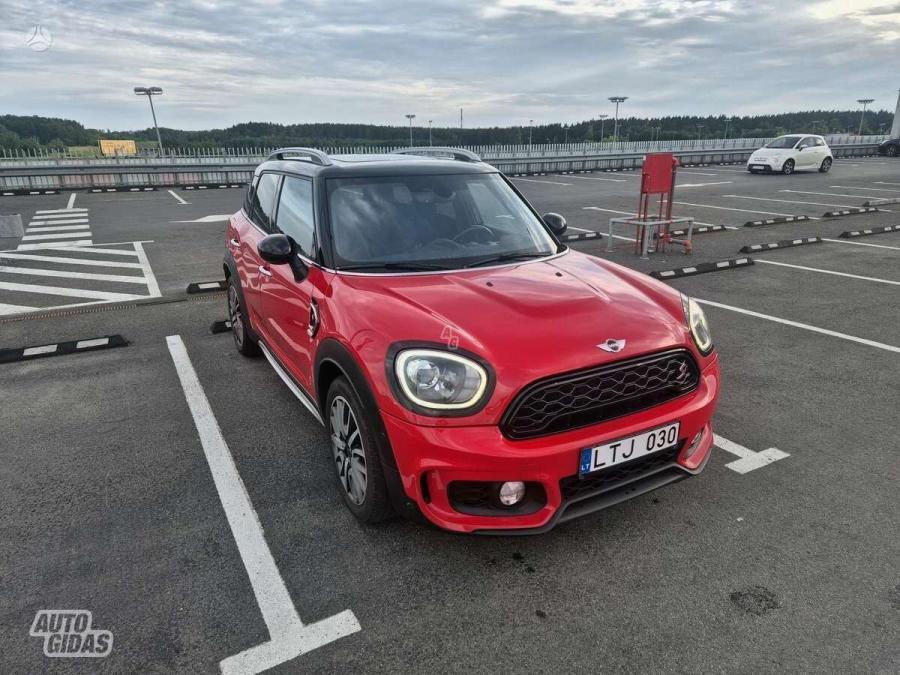 Sarkans MINI Countryman 2018 Viļņa, ar dzinēja tilpumu 2.00 L un nobraukumu 88 tūkst. km par 16500 €, foto 1 vietnē AUTOMOTO.COM.LV