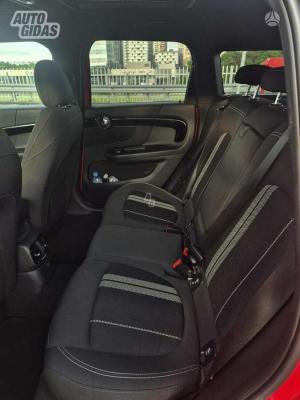Sarkans MINI Countryman 2018 Viļņa, ar dzinēja tilpumu 2.00 L un nobraukumu 88 tūkst. km par 16500 €, foto 17 vietnē AUTOMOTO.COM.LV