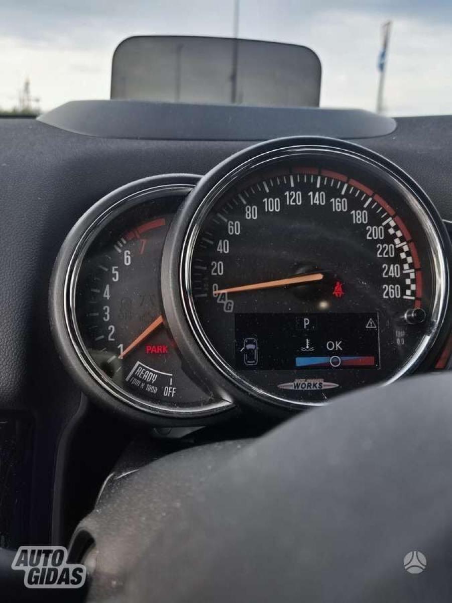 Sarkans MINI Countryman 2018 Viļņa, ar dzinēja tilpumu 2.00 L un nobraukumu 88 tūkst. km par 16500 €, foto 18 vietnē AUTOMOTO.COM.LV