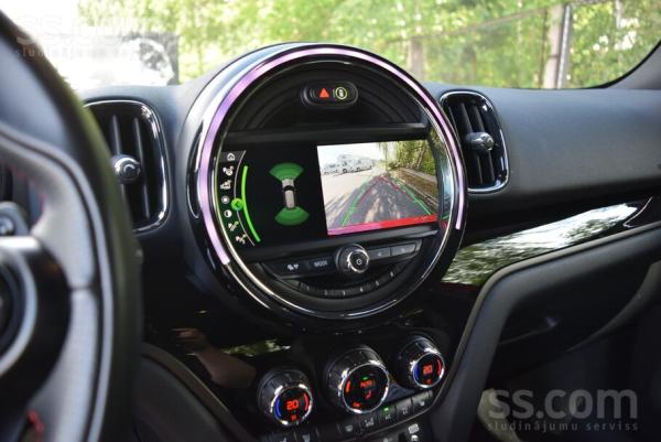 Sarkans MINI Countryman 2019 Rīga, ar dzinēja tilpumu 2.00 L un nobraukumu 68 tūkst. km par 21900 €, foto 9 vietnē AUTOMOTO.COM.LV
