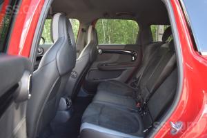 Sarkans MINI Countryman 2019 Rīga, ar dzinēja tilpumu 2.00 L un nobraukumu 68 tūkst. km par 21900 €, foto 15 vietnē AUTOMOTO.COM.LV