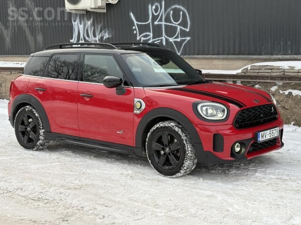 Red MINI Countryman 2021 in Riga, with an engine capacity of 1.50 L and mileage of 63 thousand km for 27900 €, photo 6 on AUTOMOTO.COM.LV