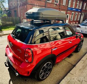 Red MINI Countryman 2015 in Riga, with an engine capacity of 2.00 L and mileage of 195 thousand km for 9650 €, photo 3 on AUTOMOTO.COM.LV