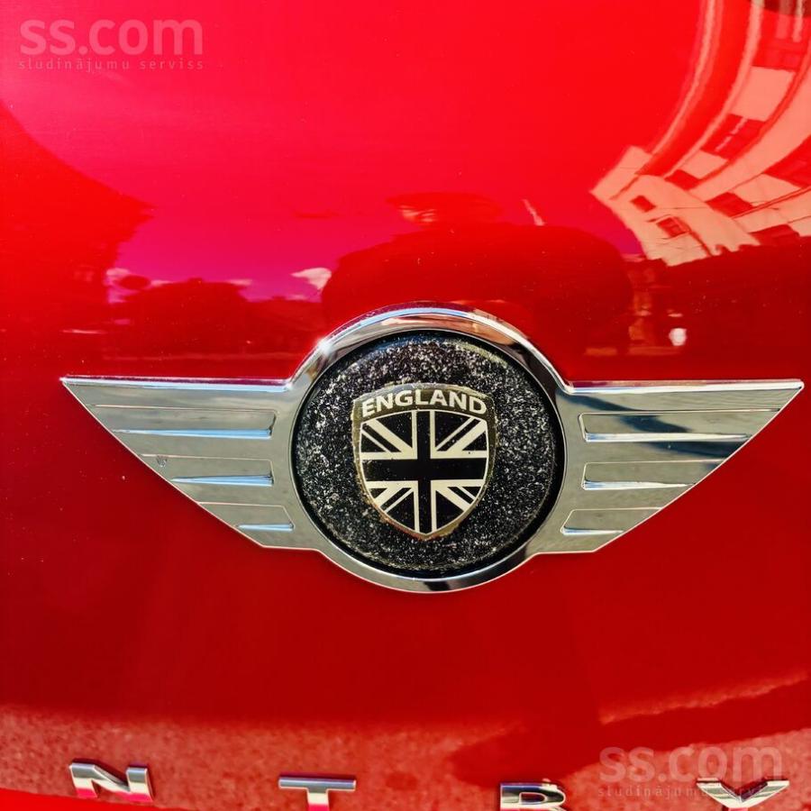 Red MINI Countryman 2015 in Riga, with an engine capacity of 2.00 L and mileage of 195 thousand km for 9650 €, photo 4 on AUTOMOTO.COM.LV