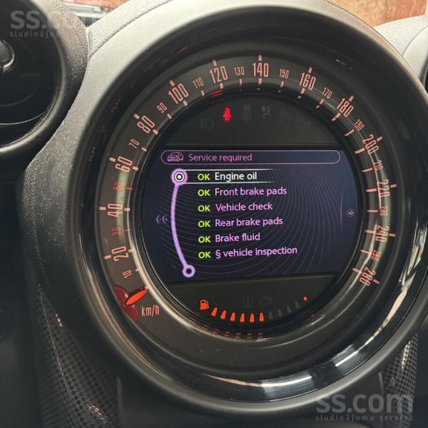 Red MINI Countryman 2015 in Riga, with an engine capacity of 2.00 L and mileage of 195 thousand km for 9650 €, photo 10 on AUTOMOTO.COM.LV