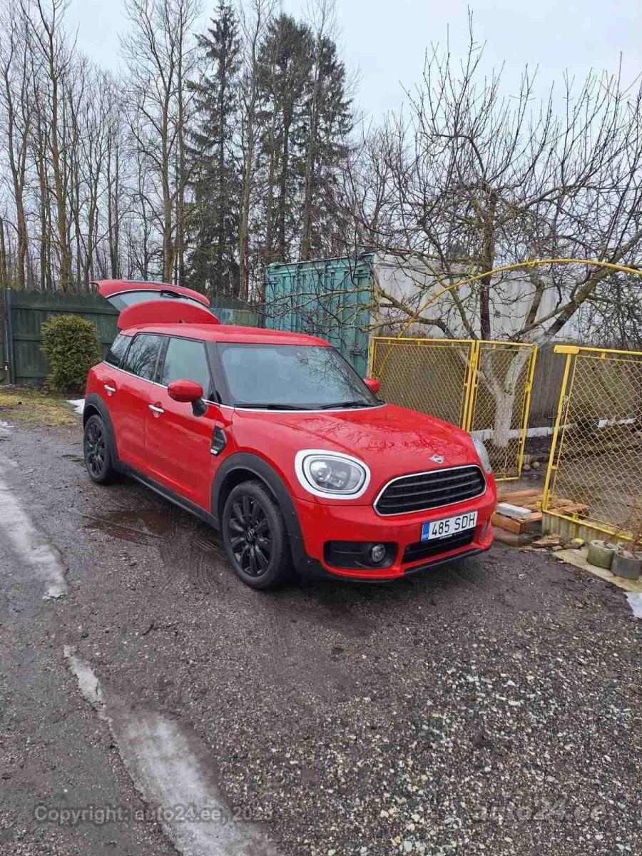 Red MINI Countryman 2019 in Tallinn, with an engine capacity of 1.50 L and mileage of 33 thousand km for 21000 €, photo 3 on AUTOMOTO.COM.LV