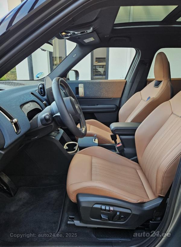 MINI Countryman 2024 in Tallinn, with an engine capacity of 1.50 L and mileage of 45 thousand km for 37900 €, photo 11 on AUTOMOTO.COM.LV
