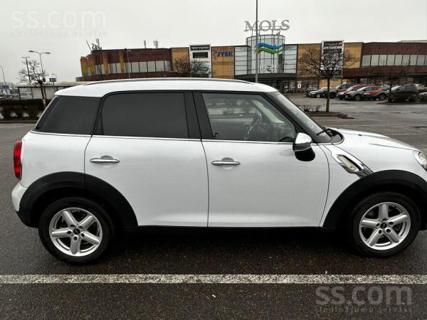 Balts MINI Countryman 2010 Ogre, ar dzinēja tilpumu 1.60 L un nobraukumu 210 tūkst. km par 4500 €, foto 2 vietnē AUTOMOTO.COM.LV