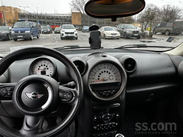 Balts MINI Countryman 2010 Ogre, ar dzinēja tilpumu 1.60 L un nobraukumu 210 tūkst. km par 4500 €, foto 5 vietnē AUTOMOTO.COM.LV