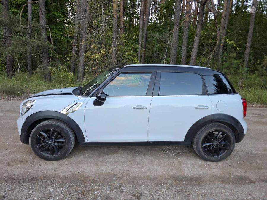 Balts MINI Countryman 2010 Viļņa, ar dzinēja tilpumu 1.60 L un nobraukumu 290 tūkst. km par 4300 €, foto 3 vietnē AUTOMOTO.COM.LV