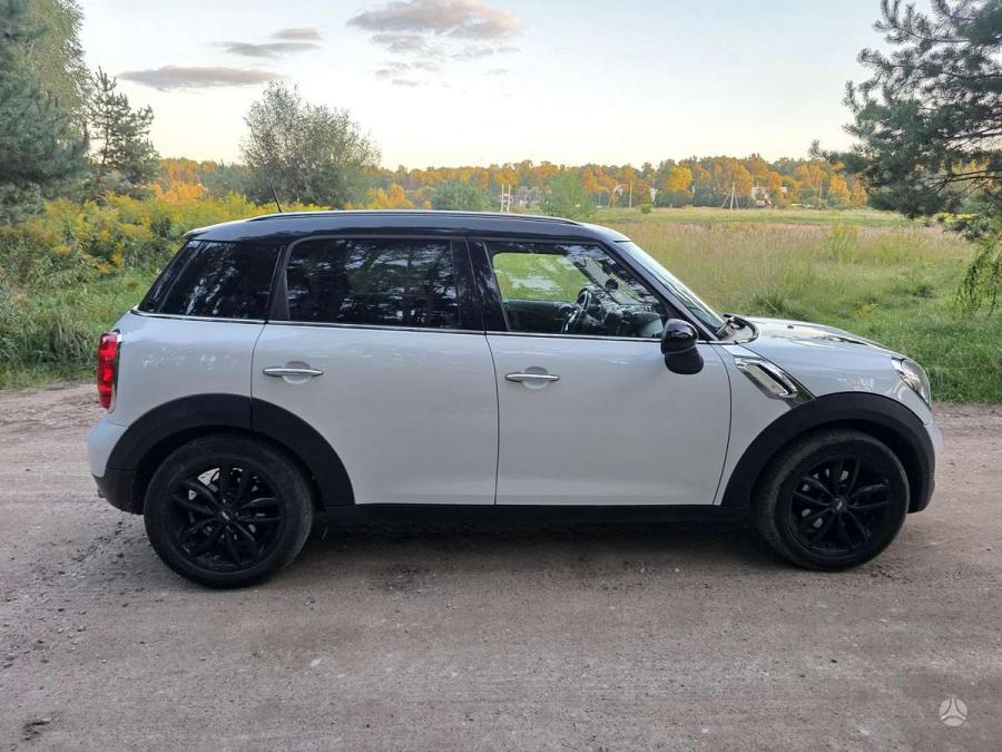 Balts MINI Countryman 2010 Viļņa, ar dzinēja tilpumu 1.60 L un nobraukumu 290 tūkst. km par 4300 €, foto 6 vietnē AUTOMOTO.COM.LV