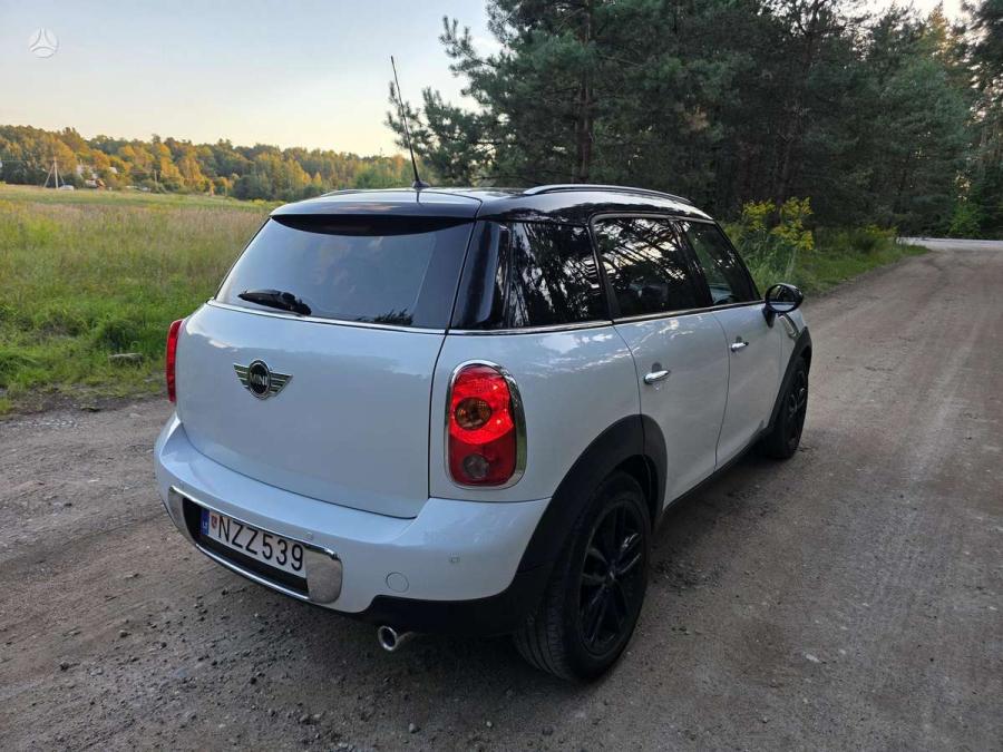 Balts MINI Countryman 2010 Viļņa, ar dzinēja tilpumu 1.60 L un nobraukumu 290 tūkst. km par 4300 €, foto 7 vietnē AUTOMOTO.COM.LV