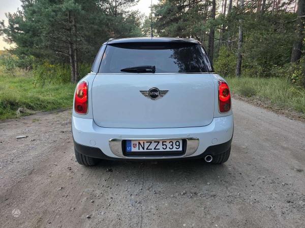 MINI Countryman 2010 Viļņa vietnē Balts MINI Countryman 2010 Viļņa, ar dzinēja tilpumu 1.60 L un nobraukumu 290 tūkst. km par 4300 €, foto 8 vietnē AUTOMOTO.COM.LV