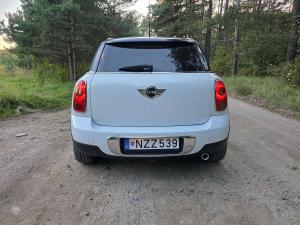 Balts MINI Countryman 2010 Viļņa, ar dzinēja tilpumu 1.60 L un nobraukumu 290 tūkst. km par 4300 €, foto 8 vietnē AUTOMOTO.COM.LV