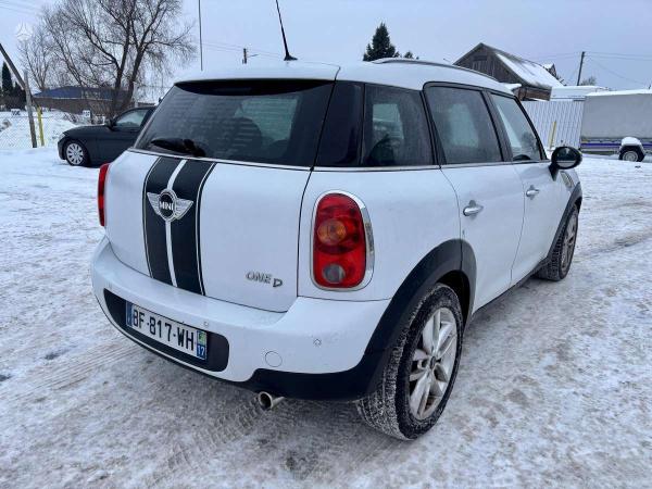 Balts MINI Countryman 2011 Tauragė, ar dzinēja tilpumu 1.60 L un nobraukumu 160 tūkst. km par 4400 €, foto 6 vietnē AUTOMOTO.COM.LV
