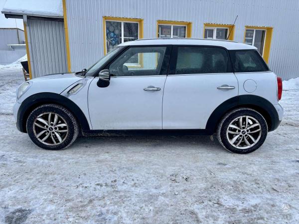 Balts MINI Countryman 2011 Tauragė, ar dzinēja tilpumu 1.60 L un nobraukumu 160 tūkst. km par 4400 €, foto 7 vietnē AUTOMOTO.COM.LV