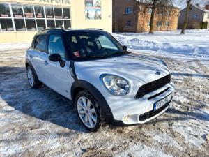 White MINI Countryman 2011 in Jurmala, with an engine capacity of 1.60 L and mileage of 157 thousand km for 7000 €, photo  on AUTOMOTO.COM.LV