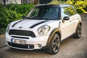 Balts MINI Countryman 2011 Rīga, ar dzinēja tilpumu 1.60 L un nobraukumu 62 tūkst. km par 8990 €, foto  vietnē AUTOMOTO.COM.LV