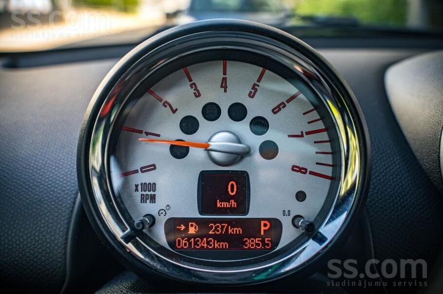 Balts MINI Countryman 2011 Rīga, ar dzinēja tilpumu 1.60 L un nobraukumu 62 tūkst. km par 8990 €, foto 9 vietnē AUTOMOTO.COM.LV
