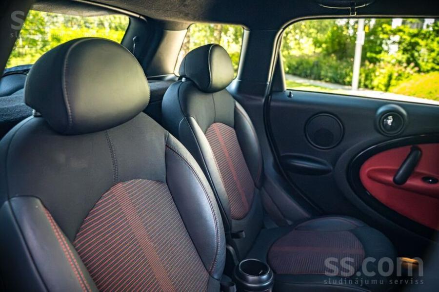 Balts MINI Countryman 2011 Rīga, ar dzinēja tilpumu 1.60 L un nobraukumu 62 tūkst. km par 8990 €, foto 15 vietnē AUTOMOTO.COM.LV