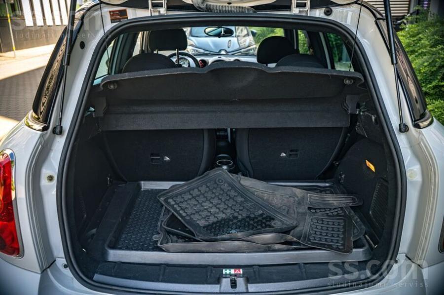 Balts MINI Countryman 2011 Rīga, ar dzinēja tilpumu 1.60 L un nobraukumu 62 tūkst. km par 8990 €, foto 27 vietnē AUTOMOTO.COM.LV