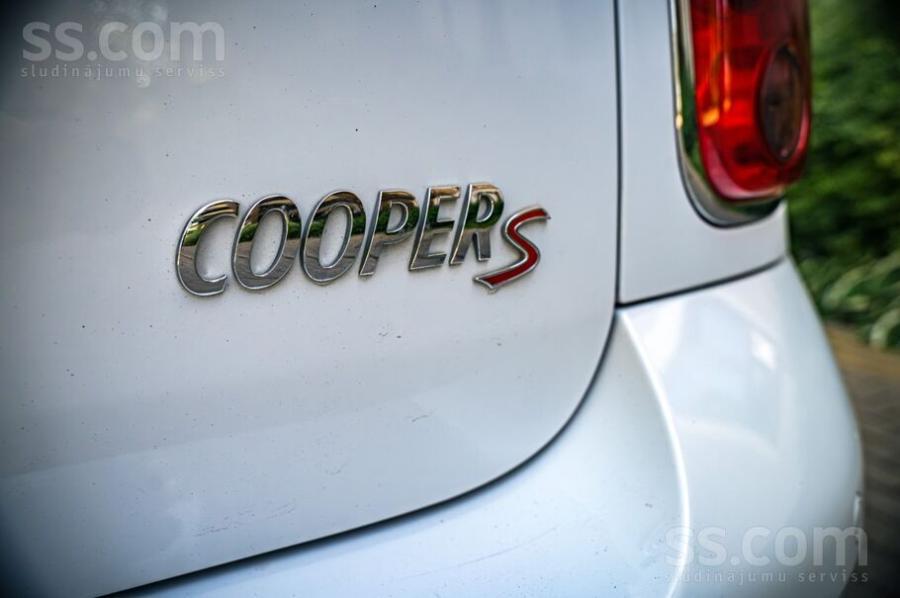 Balts MINI Countryman 2011 Rīga, ar dzinēja tilpumu 1.60 L un nobraukumu 62 tūkst. km par 8990 €, foto 28 vietnē AUTOMOTO.COM.LV