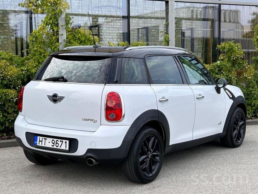 White MINI Countryman 2011 in Riga, with an engine capacity of 2.00 L and mileage of 239 thousand km for 5750 €, photo 13 on AUTOMOTO.COM.LV