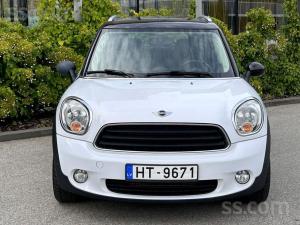 White MINI Countryman 2011 in Riga, with an engine capacity of 2.00 L and mileage of 239 thousand km for 5750 €, photo 25 on AUTOMOTO.COM.LV