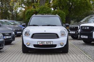 Balts MINI Countryman 2011 Tukums, ar dzinēja tilpumu 1.60 L un nobraukumu 227 tūkst. km par 5695 €, foto 3 vietnē AUTOMOTO.COM.LV