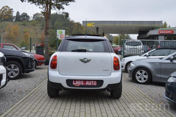 Мини Кантримен 2011 в Тукумс на AUTOMOTO.COM.LV Белый Мини Кантримен 2011 в Тукумс, объемом двигателя 1.60 л и пробегом 227 тыс. км за 5695 €, фото 6 на AUTOMOTO.COM.LV