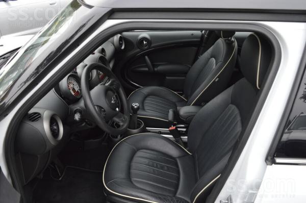 Мини Кантримен 2011 в Тукумс на AUTOMOTO.COM.LV Белый Мини Кантримен 2011 в Тукумс, объемом двигателя 1.60 л и пробегом 227 тыс. км за 5695 €, фото 8 на AUTOMOTO.COM.LV